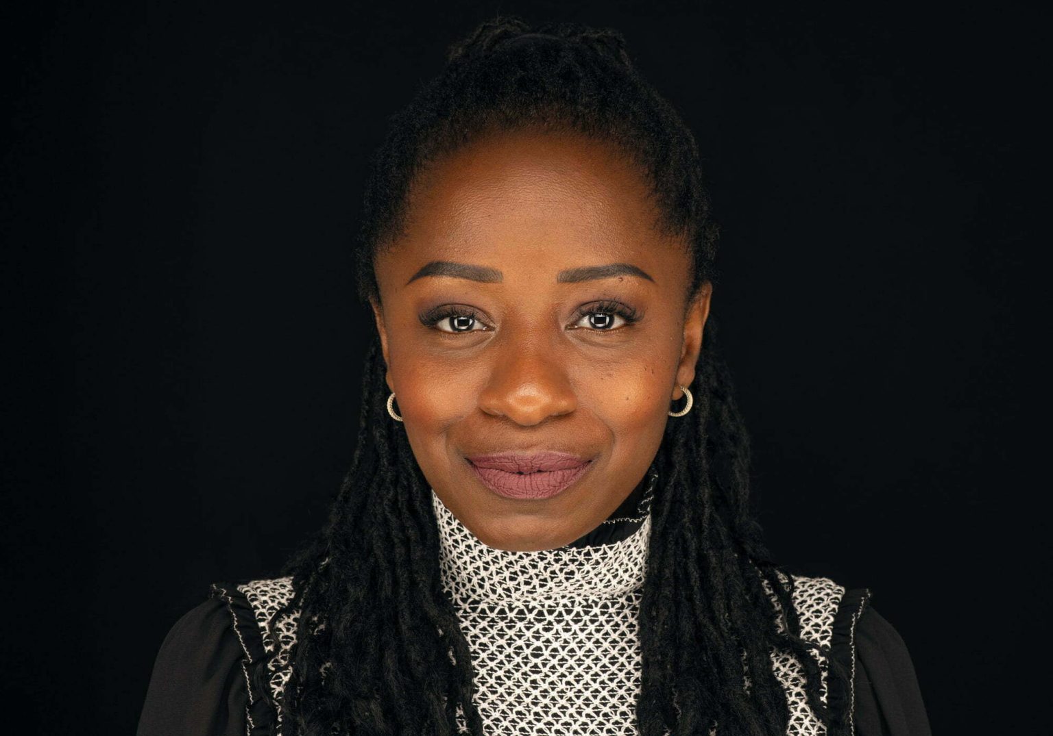 Social Media Headshots 101: A Beginner's Guide To Perfecting Your ...